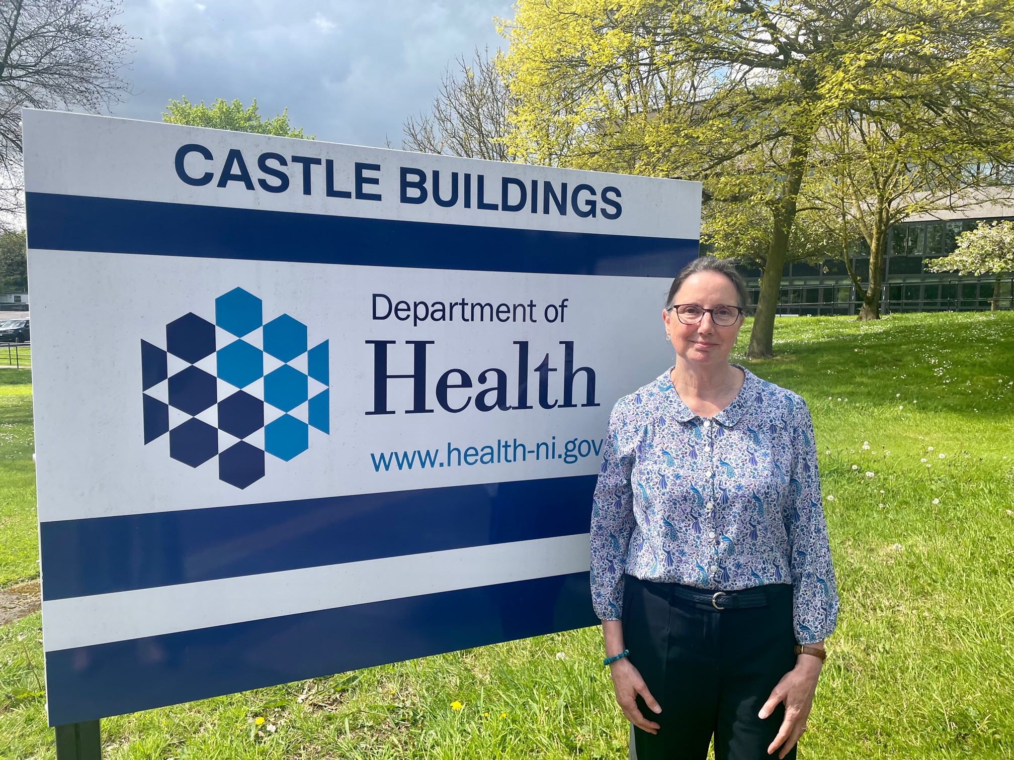 Department commissions new report into Midwifery Services in Northern ...